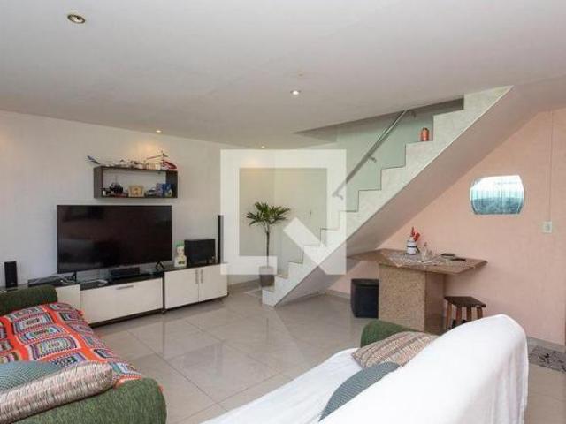 Casa à Venda Taboão, 3 Quartos, 258 m2