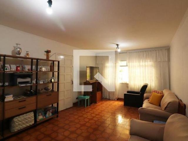 Casa à Venda Taboão, 3 Quartos, 289 m2