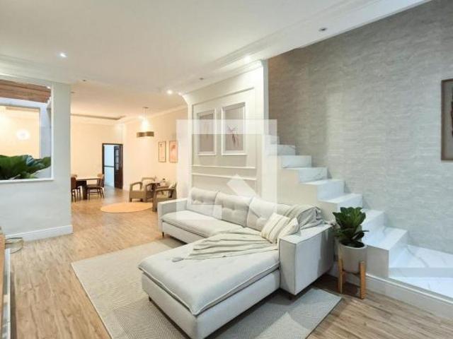 Casa à Venda Taboão, 3 Quartos, 320 m2
