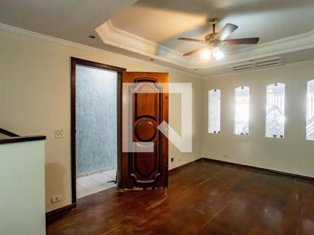 Casa à Venda Taboão, 4 Quartos, 200 m2