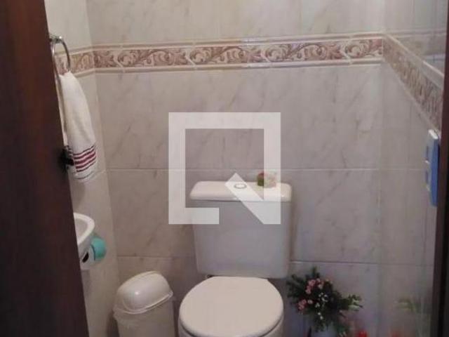 Casa à Venda Taboão, 4 Quartos, 225 m2