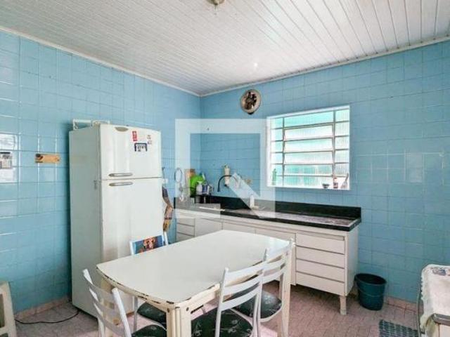 Casa à Venda Taboão, 4 Quartos, 300 m2