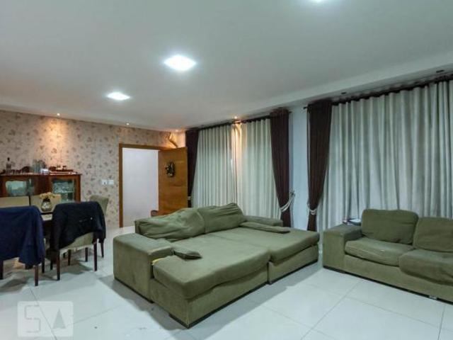 Casa à Venda Taboão, 4 Quartos, 360 m2
