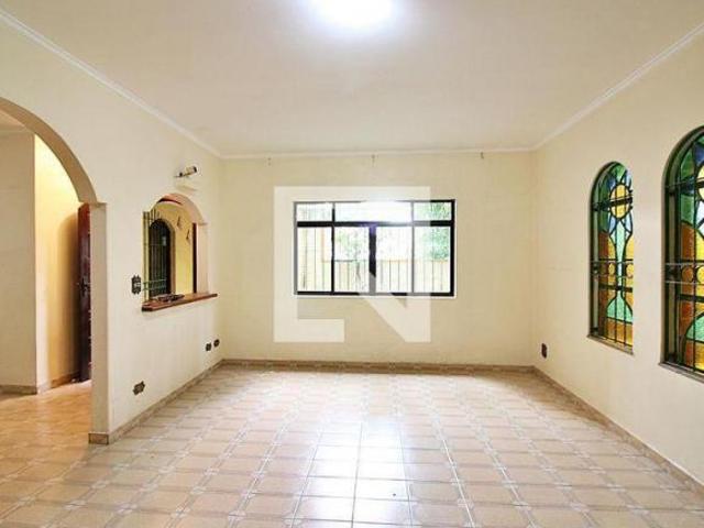 Casa à Venda Taboão, 5 Quartos, 190 m2