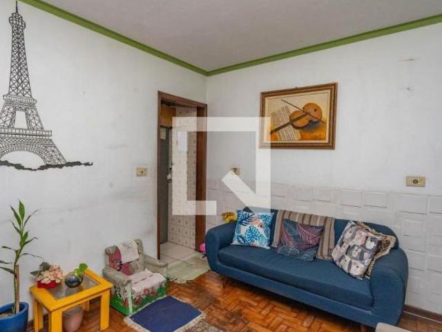 Casa à Venda Taboão, 5 Quartos, 197 m2