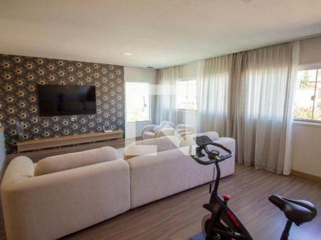 Casa à Venda Taguatinga, 4 Quartos, 240 m² Brasília