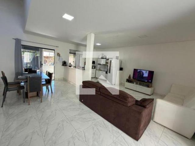 Casa à Venda Taguatinga, 1 Quarto, 400 m² Brasília