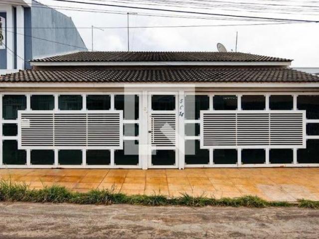 Casa à Venda Taguatinga, 2 Quartos, 200 m² Brasília