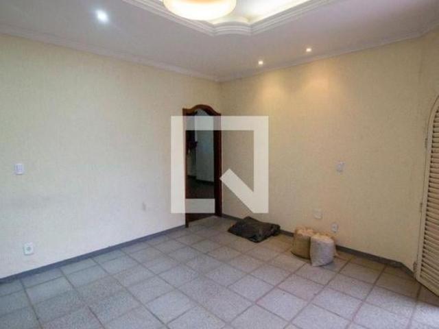 Casa à Venda Taguatinga, 3 Quartos, 160 m² Brasília