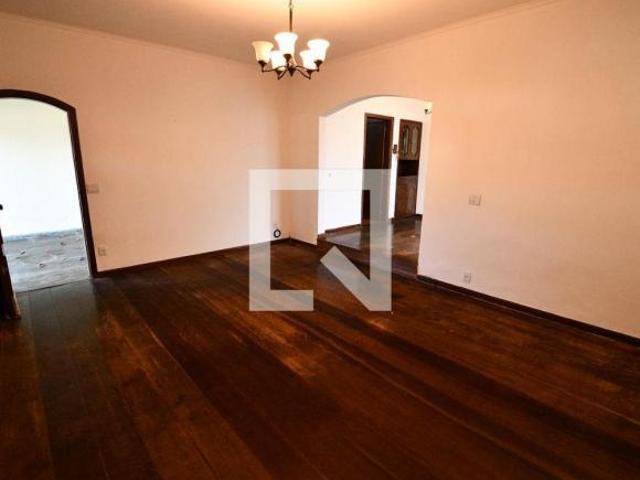 Casa à Venda Taquaral, 3 Quartos, 152 m2