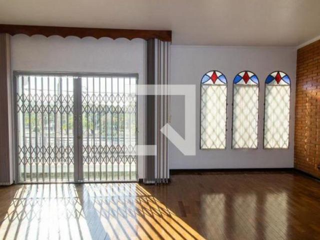Casa à Venda Taquaral, 3 Quartos, 208 m2