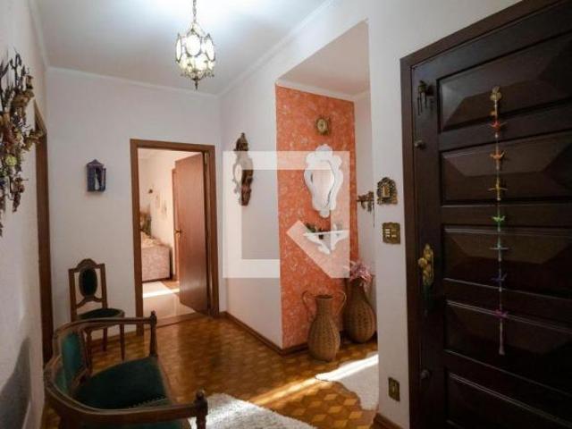 Casa à Venda Taquaral, 3 Quartos, 350 m2