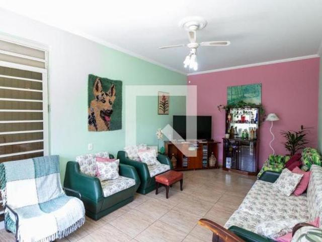 Casa à Venda Taquaral, 3 Quartos, 360 m2