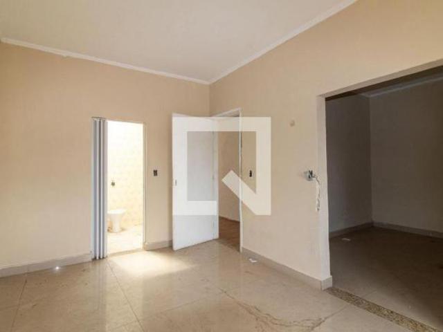 Casa à Venda Taquaral, 2 Quartos, 240 m2