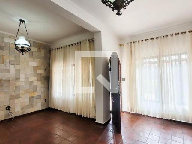 Casa à Venda Taquaral, 4 Quartos, 291 m2