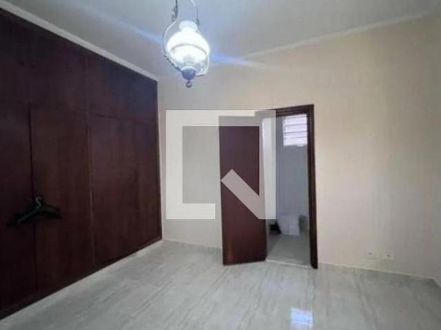 Casa à Venda Taquaral, 4 Quartos, 450 m2