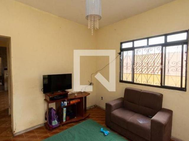 Casa à Venda Teixeira Dias, 4 Quartos, 300 m² Belo Horizonte