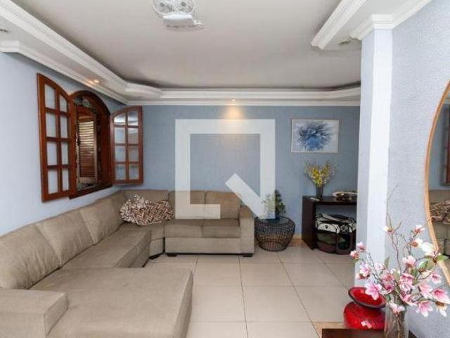 Casa à Venda Teixeira Dias, 3 Quartos, 225 m² Belo Horizonte