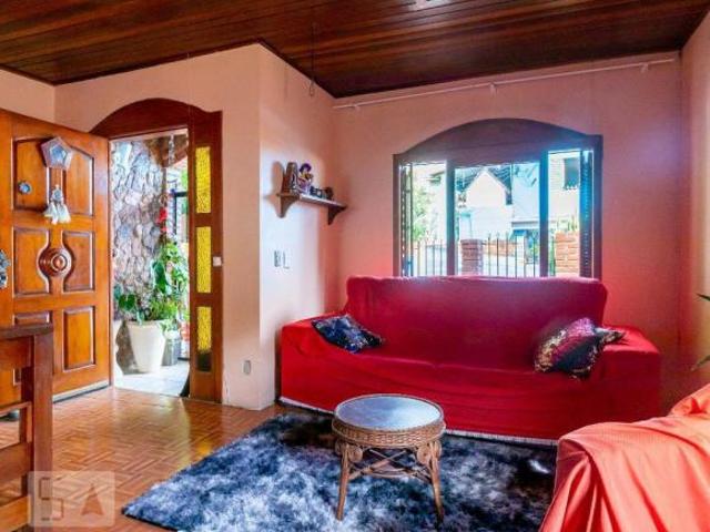 Casa à Venda Teresópolis, 3 Quartos, 110 m² Porto Alegre
