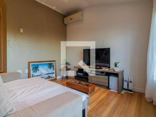 Casa à Venda Teresópolis, 3 Quartos, 285 m² Porto Alegre