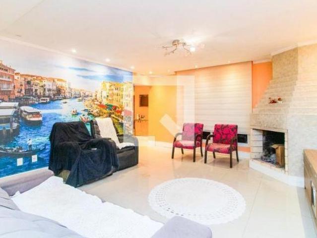Casa à Venda Teresópolis, 3 Quartos, 480 m² Porto Alegre