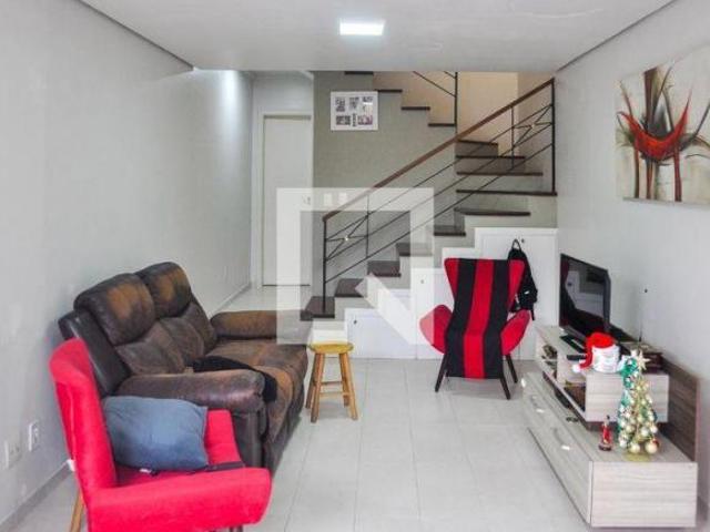 Casa à Venda Teresópolis, 4 Quartos, 133 m² Porto Alegre
