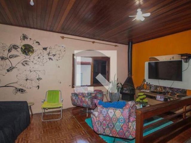 Casa à Venda Teresópolis, 4 Quartos, 300 m² Porto Alegre