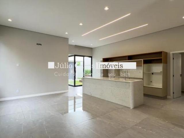 Casa á venda Térrea Moderna com 3 suítes,sendo 1 com closet, escritório, área gourmet e espaço com