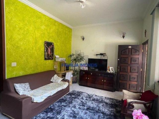 Casa à venda térrea com 3 dormitórios no Marapé Santos SP