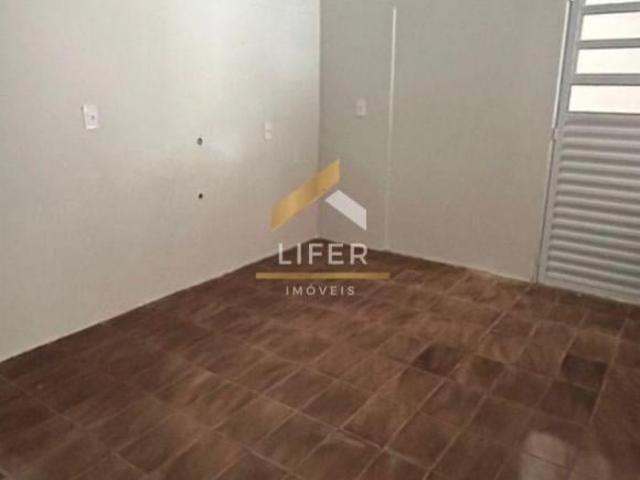 Casa à Venda – Terreno de 150 m²