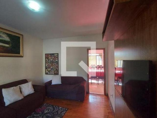 Casa à Venda Três Barras, 4 Quartos, 240 m² Contagem