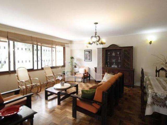 Casa à Venda Três Figueiras, 4 Quartos, 300 m² Porto Alegre