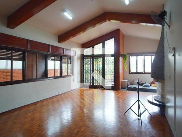 Casa à Venda Três Figueiras, 4 Quartos, 300 m² Porto Alegre