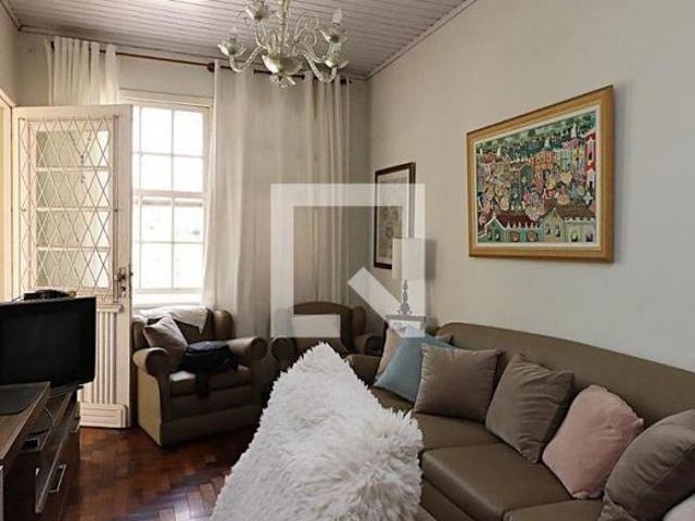 Casa à Venda Três Figueiras, 4 Quartos, 300 m² Porto Alegre