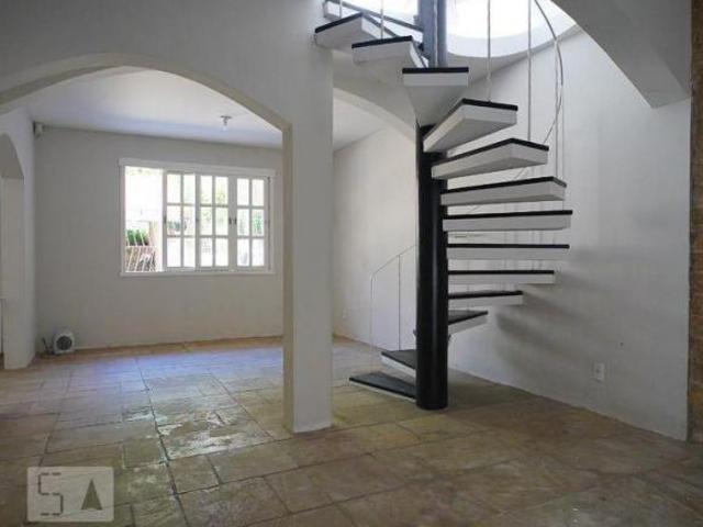 Casa à Venda Três Figueiras, 6 Quartos, 500 m² Porto Alegre