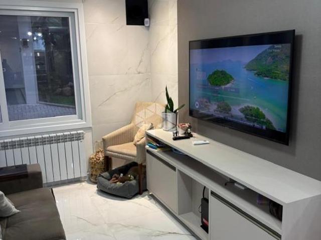 Casa a venda três suítes bairro nobre de Canela