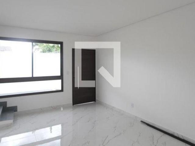 Casa à Venda Trevo, 3 Quartos, 140 m² Belo Horizonte