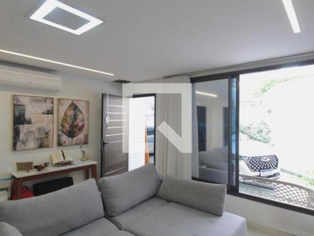 Casa à Venda Trevo, 3 Quartos, 150 m² Belo Horizonte