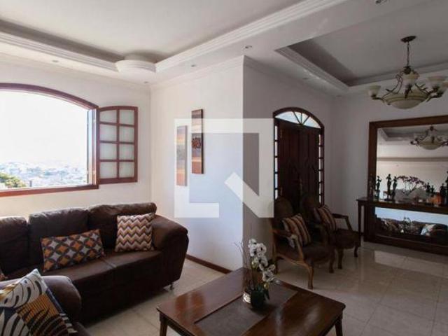 Casa à Venda Trevo, 3 Quartos, 463 m² Belo Horizonte