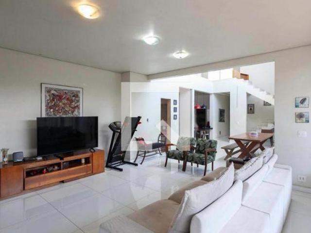 Casa à Venda Trevo, 4 Quartos, 500 m² Belo Horizonte