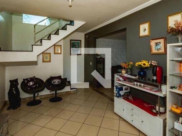 Casa à Venda Trevo, 4 Quartos, 915 m² Belo Horizonte