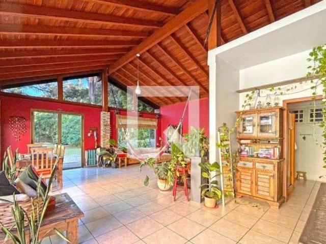Casa à Venda Tristeza, 3 Quartos, 292 m² Porto Alegre