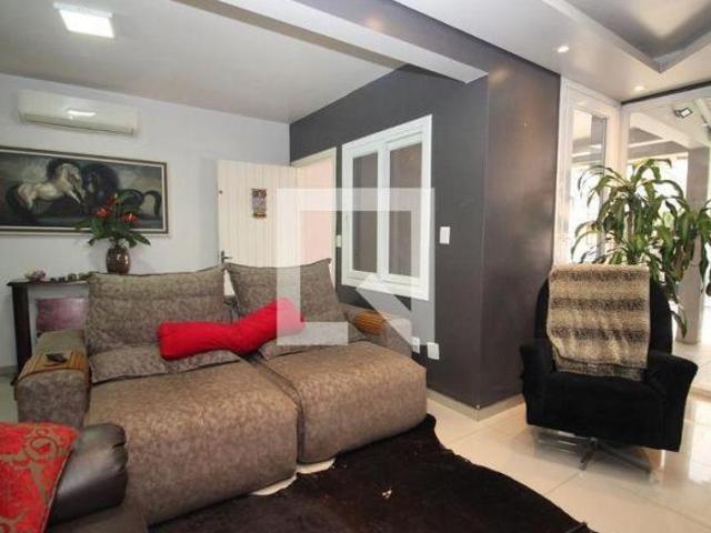 Casa à Venda Tristeza, 3 Quartos, 200 m² Porto Alegre