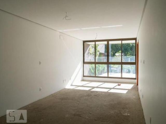 Casa à Venda Tristeza, 3 Quartos, 202 m² Porto Alegre