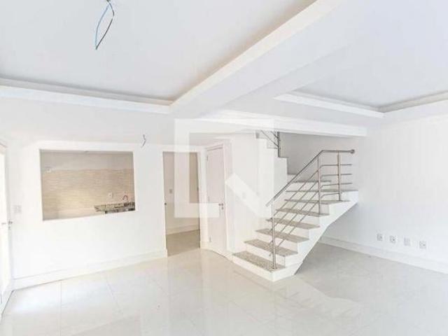 Casa à Venda Tristeza, 3 Quartos, 227 m² Porto Alegre