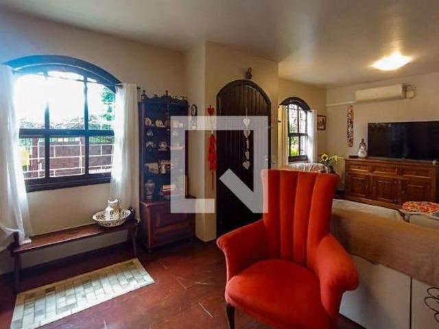 Casa à Venda Tristeza, 4 Quartos, 143 m² Porto Alegre