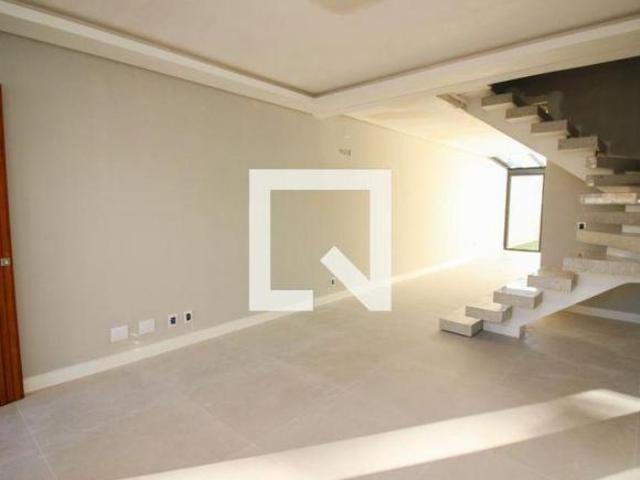 Casa à Venda Tristeza, 4 Quartos, 167 m² Porto Alegre