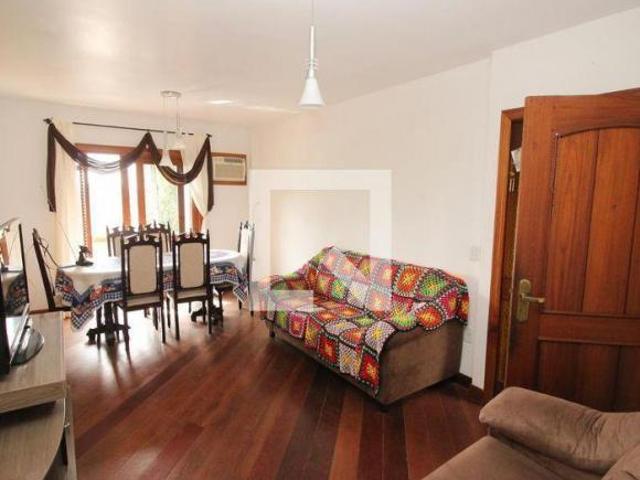 Casa à Venda Tristeza, 4 Quartos, 280 m² Porto Alegre