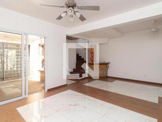 Casa à Venda Tristeza, 4 Quartos, 234 m² Porto Alegre