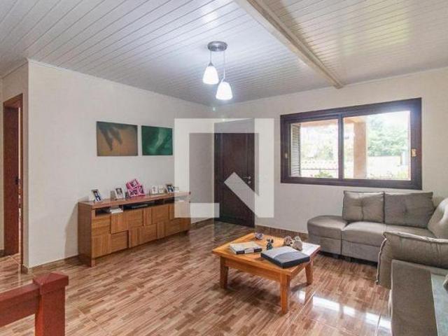 Casa à Venda Tristeza, 4 Quartos, 300 m² Porto Alegre